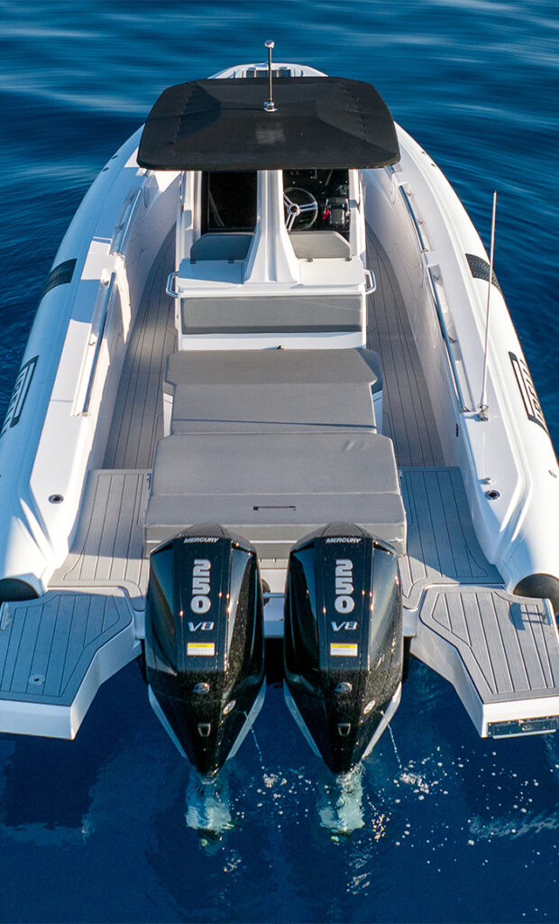 PIRELLI 30 | PIRELLI Speedboats